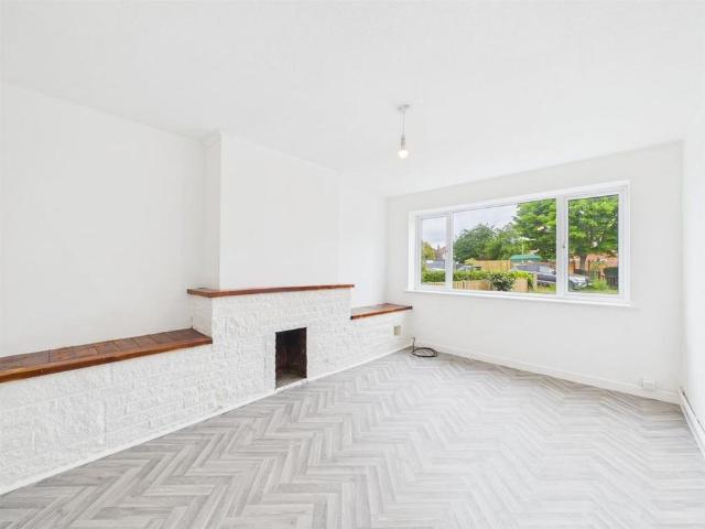 2 bedroom maisonette to rent
