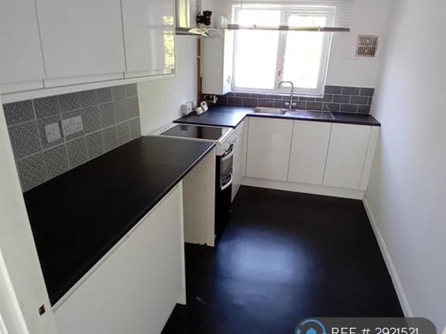 2 bedroom maisonette to rent
