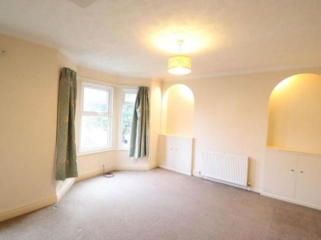 2 bedroom maisonette to rent