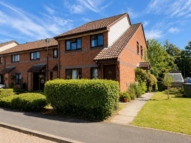 2 bedroom maisonette to rent