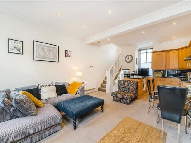 2 bedroom maisonette to rent