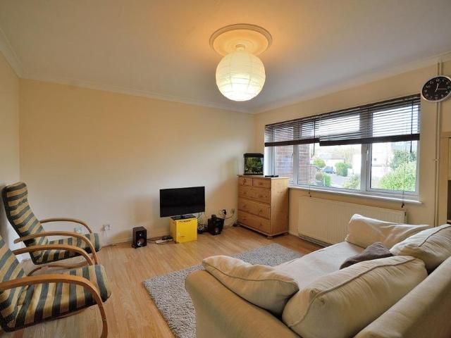 2 bedroom maisonette to rent
