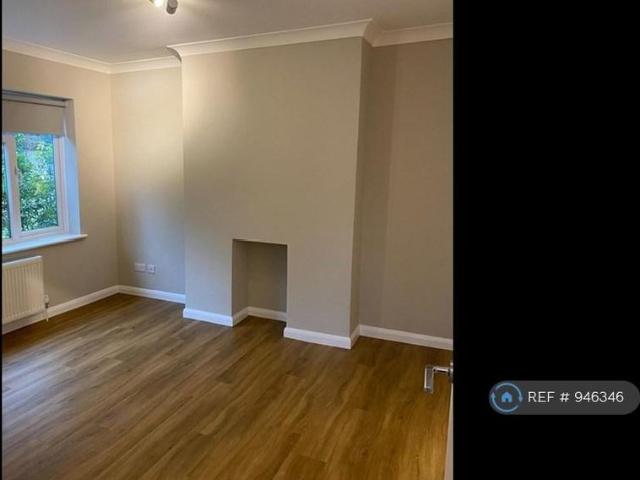 2 bedroom maisonette to rent