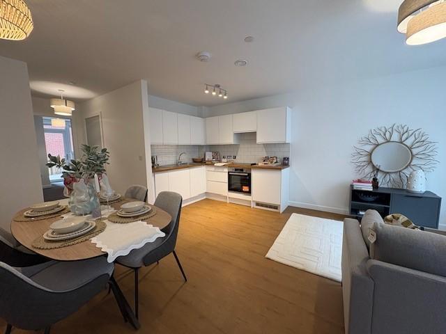 2 bedroom maisonette to rent