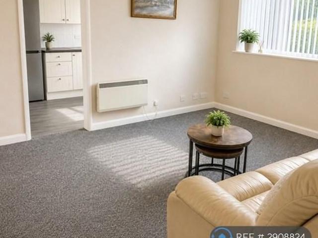 2 bedroom maisonette to rent