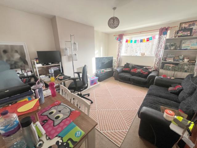 2 bedroom maisonette to rent