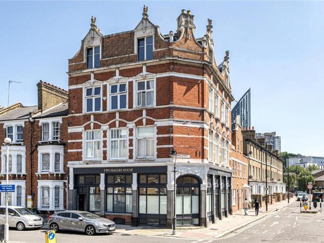 2 bedroom maisonette to rent