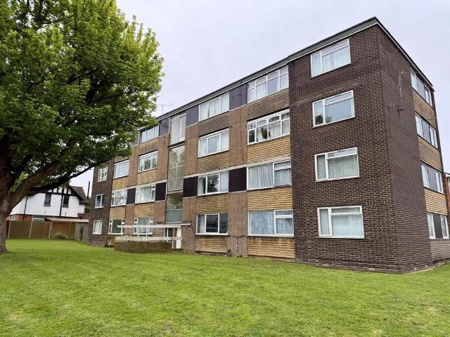 2 bedroom maisonette to rent