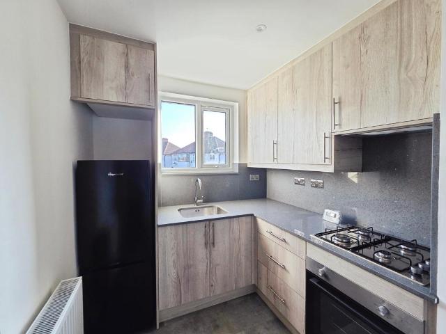 2 bedroom maisonette to rent