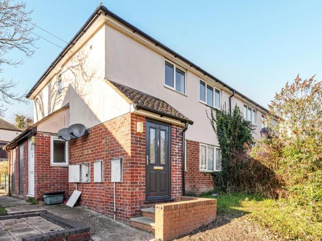 2 bedroom maisonette to rent