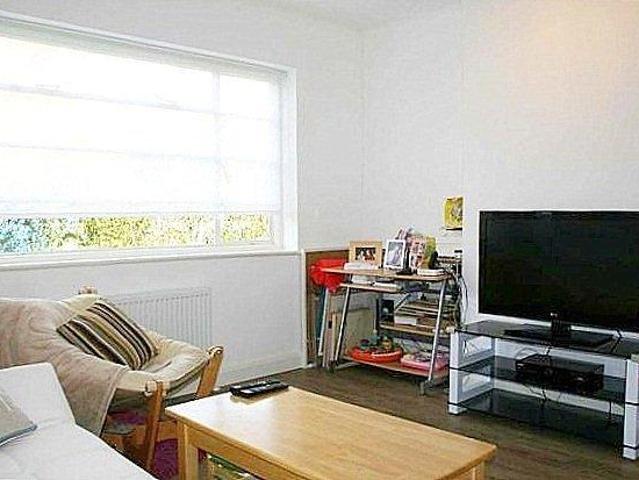2 bedroom maisonette to rent