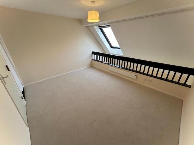 2 bedroom maisonette to rent