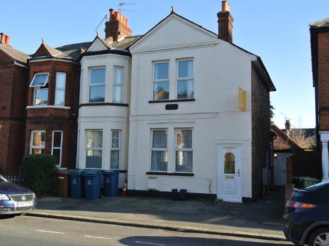 2 bedroom maisonette to rent