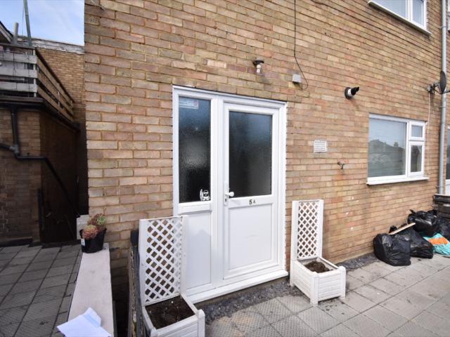 2 bedroom maisonette to rent