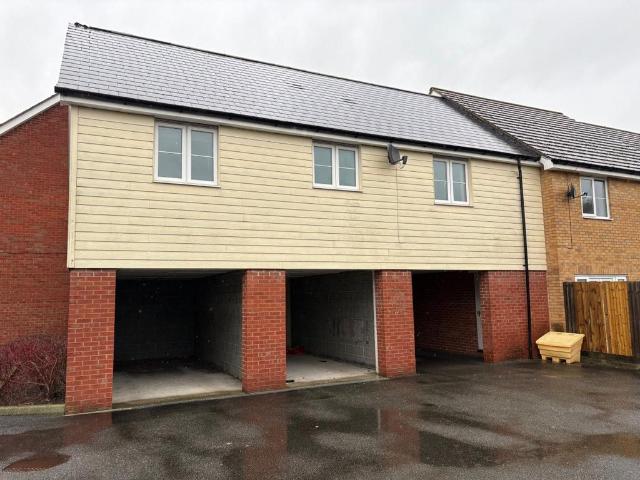 2 bedroom maisonette to rent