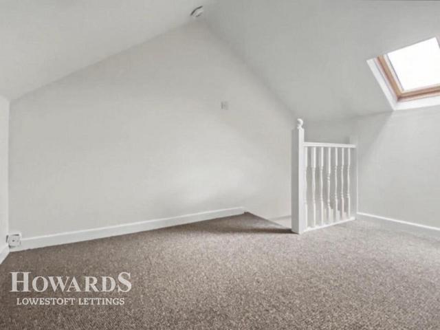 2 bedroom maisonette to rent