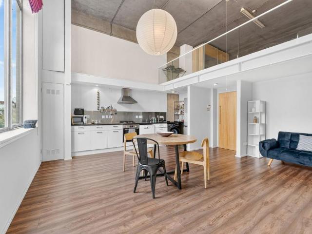 2 bedroom maisonette to rent