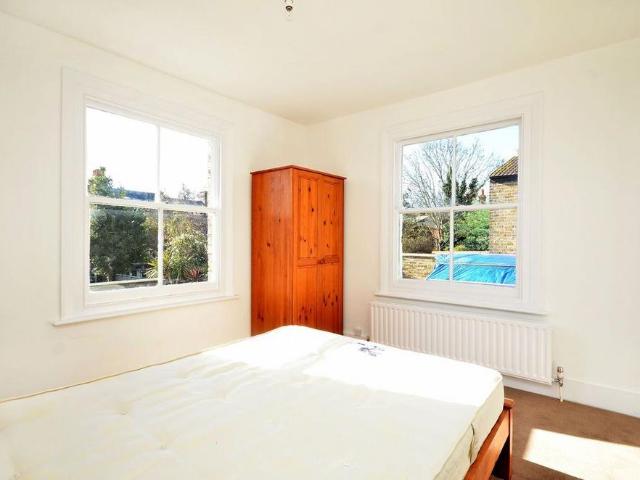 2 bedroom maisonette to rent