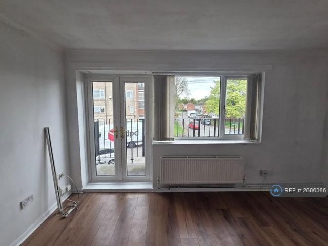 2 bedroom maisonette to rent