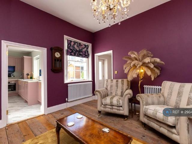2 bedroom maisonette to rent