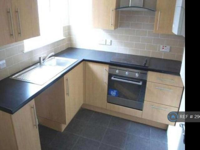 2 bedroom maisonette to rent