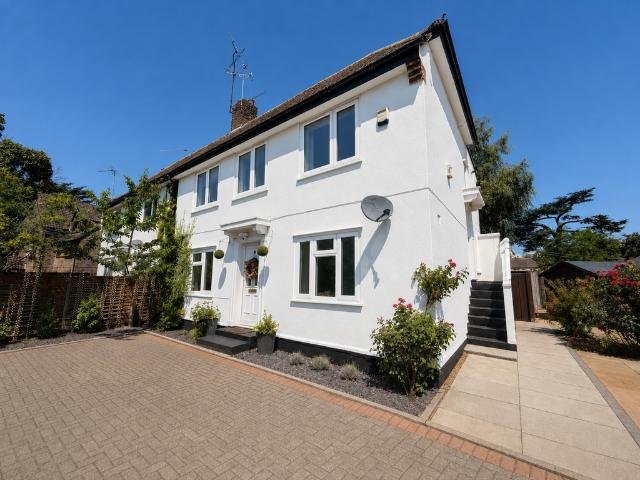 2 bedroom maisonette to rent