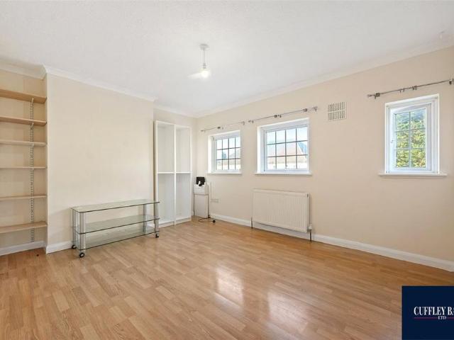 2 bedroom maisonette to rent