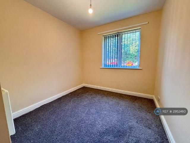 2 bedroom maisonette to rent