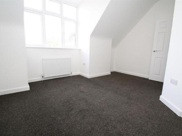 2 bedroom maisonette to rent