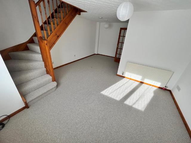 2 bedroom maisonette to rent