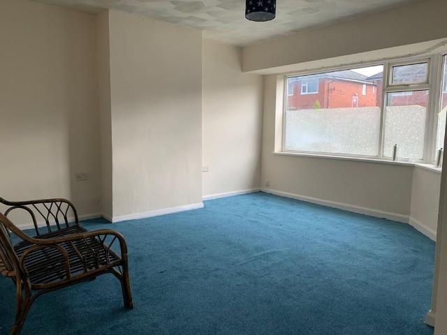 2 bedroom maisonette to rent
