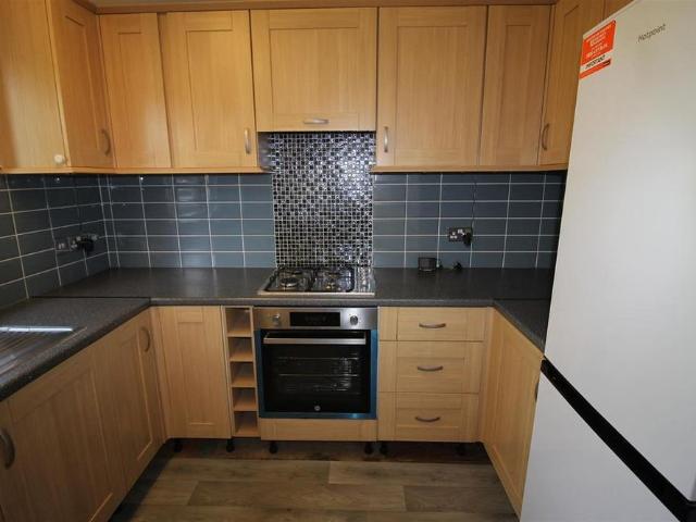 2 bedroom maisonette to rent