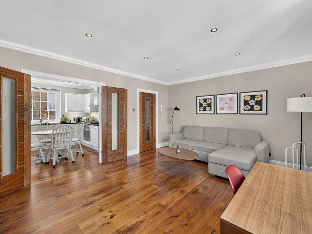 2 bedroom maisonette to rent