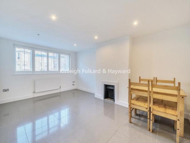2 bedroom maisonette to rent