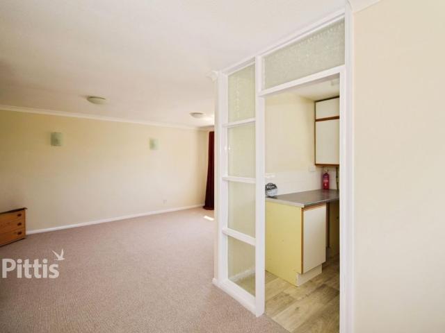 2 bedroom maisonette to rent