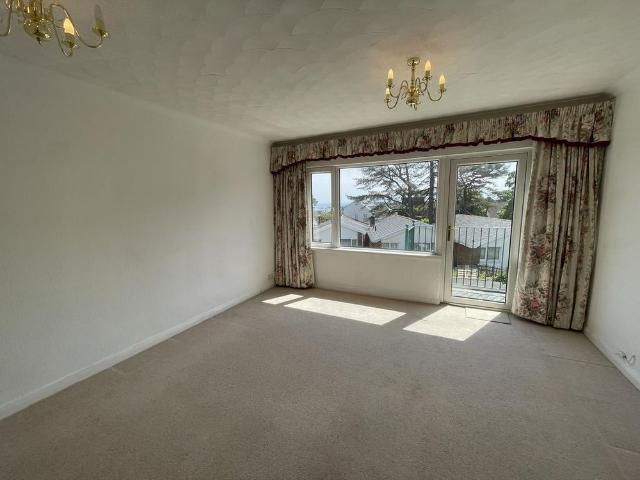 2 bedroom maisonette to rent