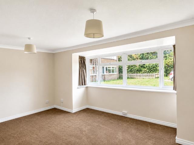 2 bedroom maisonette to rent