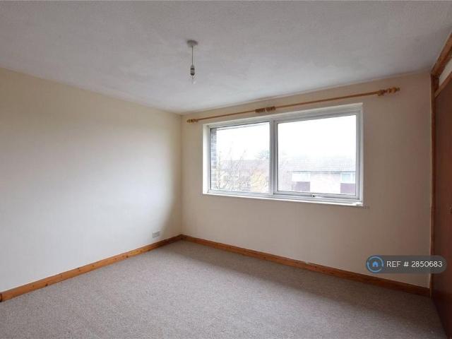 2 bedroom maisonette to rent