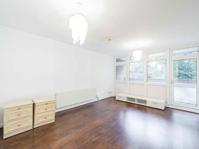 2 bedroom maisonette to rent