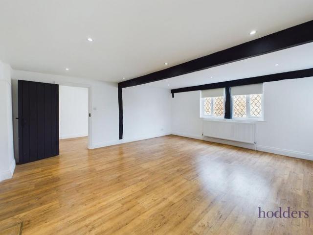 2 bedroom maisonette to rent