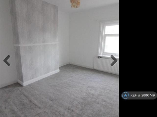 2 bedroom maisonette to rent