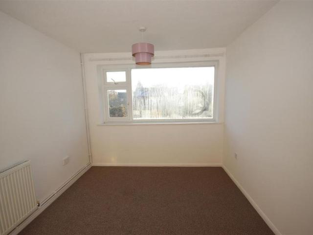 2 bedroom maisonette to rent