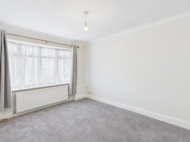 2 bedroom maisonette to rent