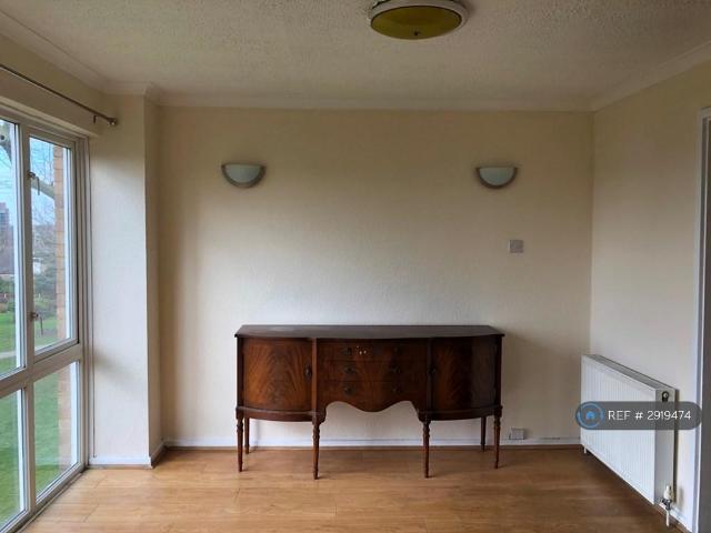 2 bedroom maisonette to rent