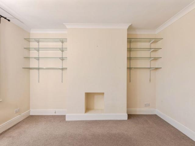 2 bedroom maisonette to rent
