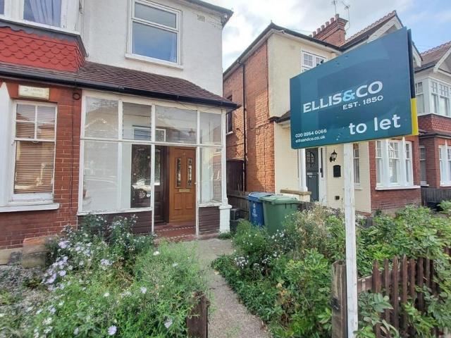 2 bedroom maisonette to rent