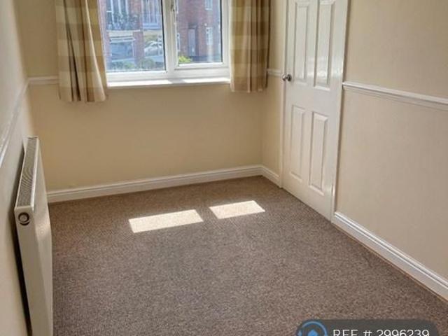 2 bedroom maisonette to rent
