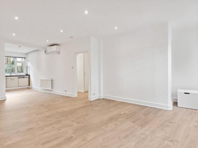 2 bedroom maisonette to rent