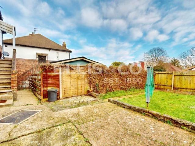 2 bedroom maisonette to rent