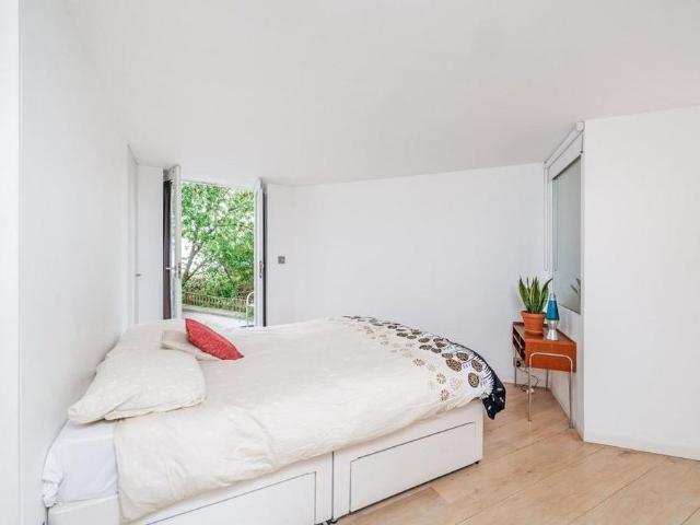 2 bedroom maisonette to rent